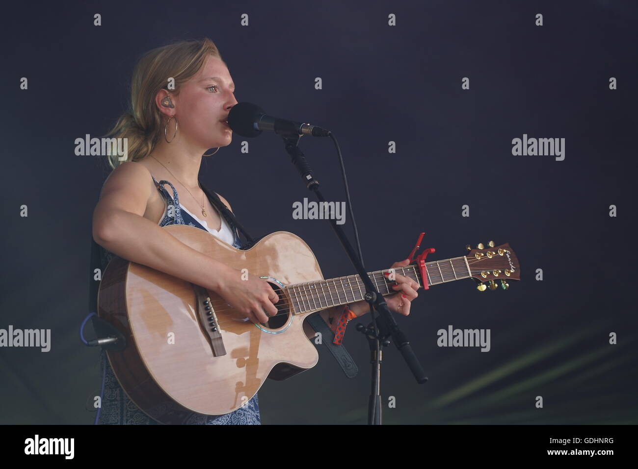London,England,UK : 17th July 2016 : Billie Marten preforms at the ...