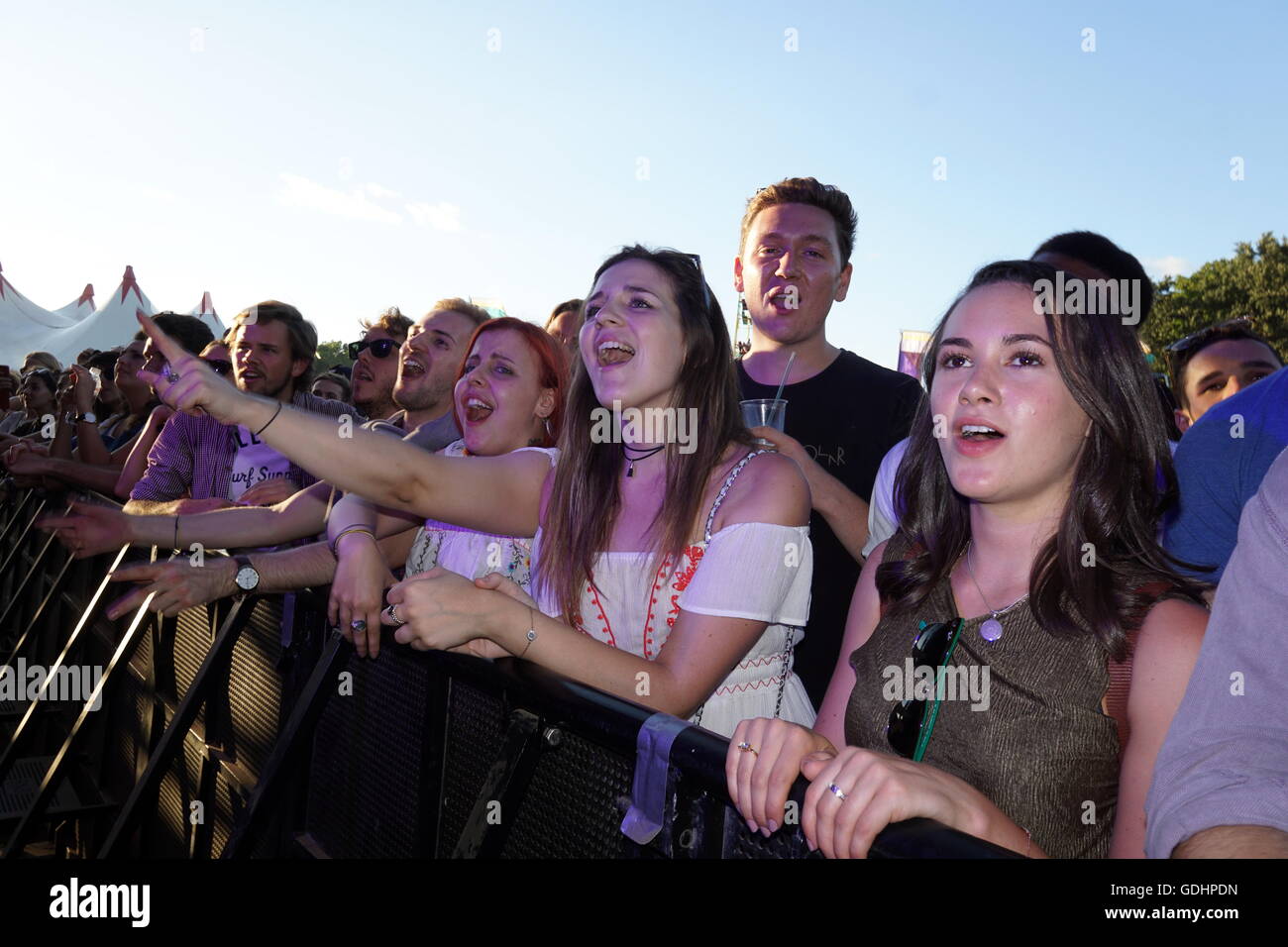Sigur ros fans hi-res stock photography and images - Alamy
