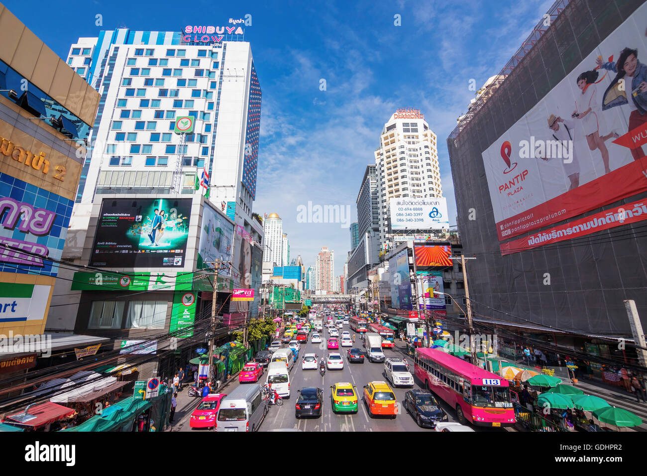 Petchaburi Road in thr Pratunam District of Bangkok Stock Photo - Alamy