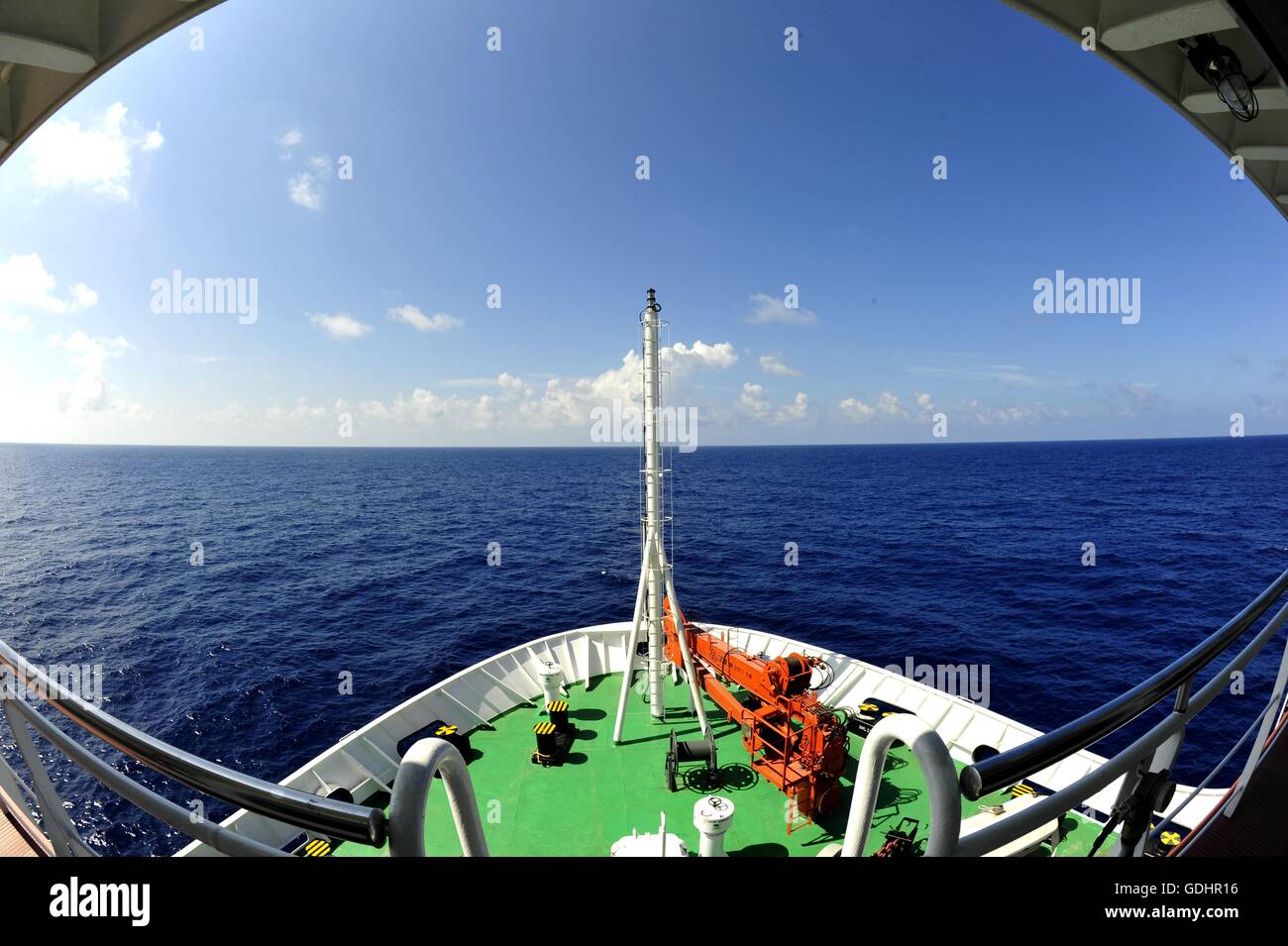 China new research vessel hi-res stock photography and images - Alamy