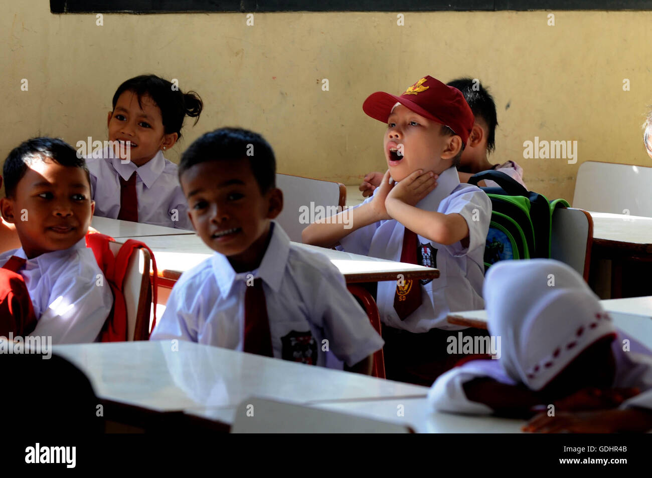 Indonesian parents hi-res stock photography and images - Alamy