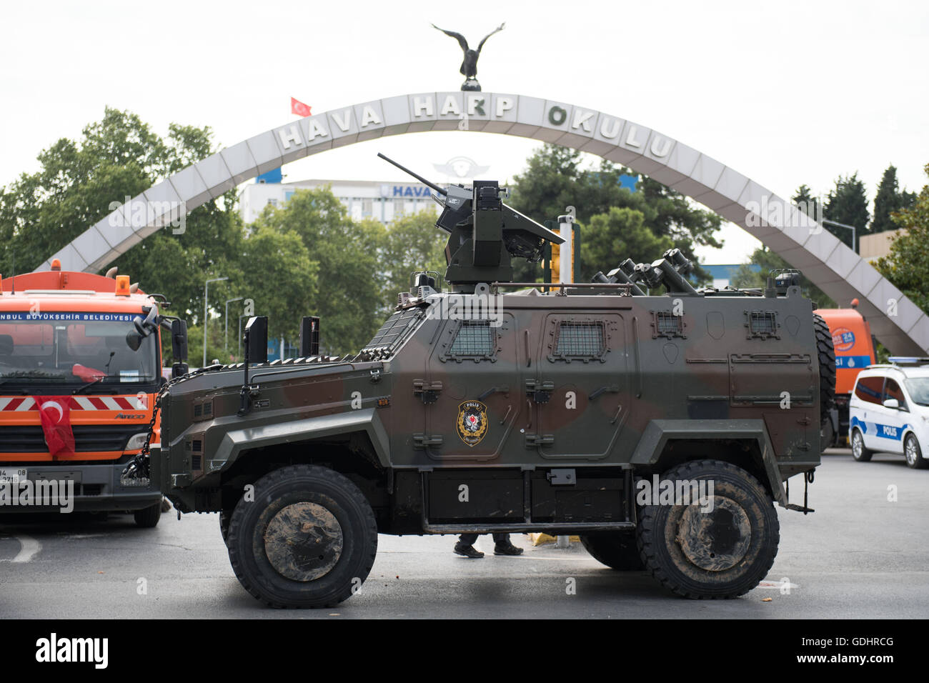 Istanbul, Turkey. 18th July, 2016. Armored vehicles of turkish special ...