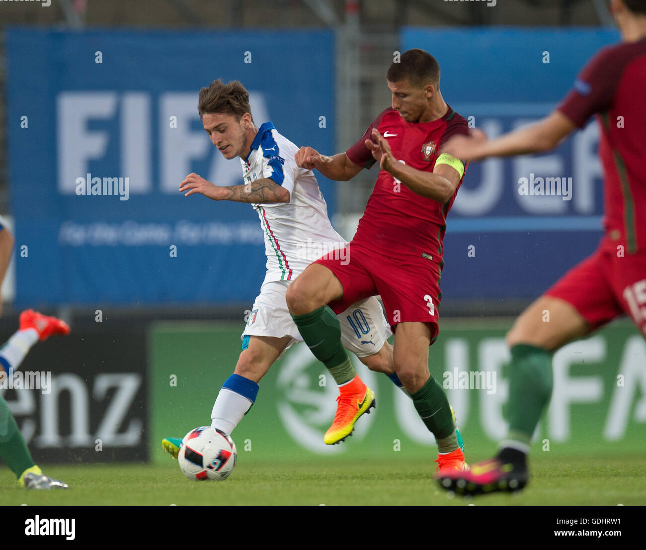 Simone minelli hi-res stock photography and images - Alamy