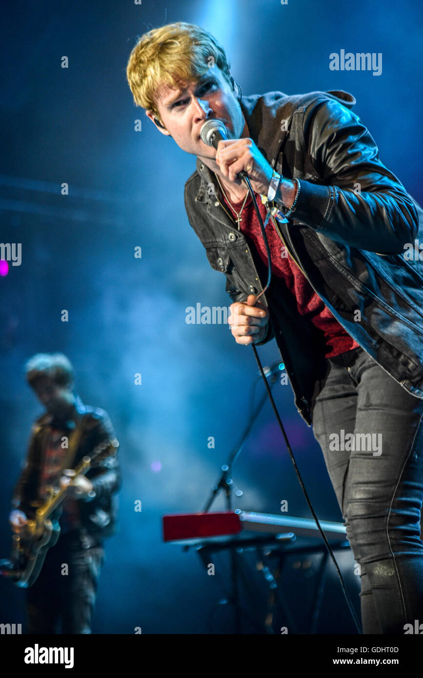 Singer Steve Garrigan of Kodaline performs during the third day of the ...
