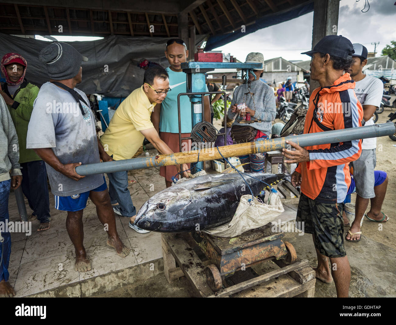 Pasar ikan fish market hi-res stock photography and images - Alamy