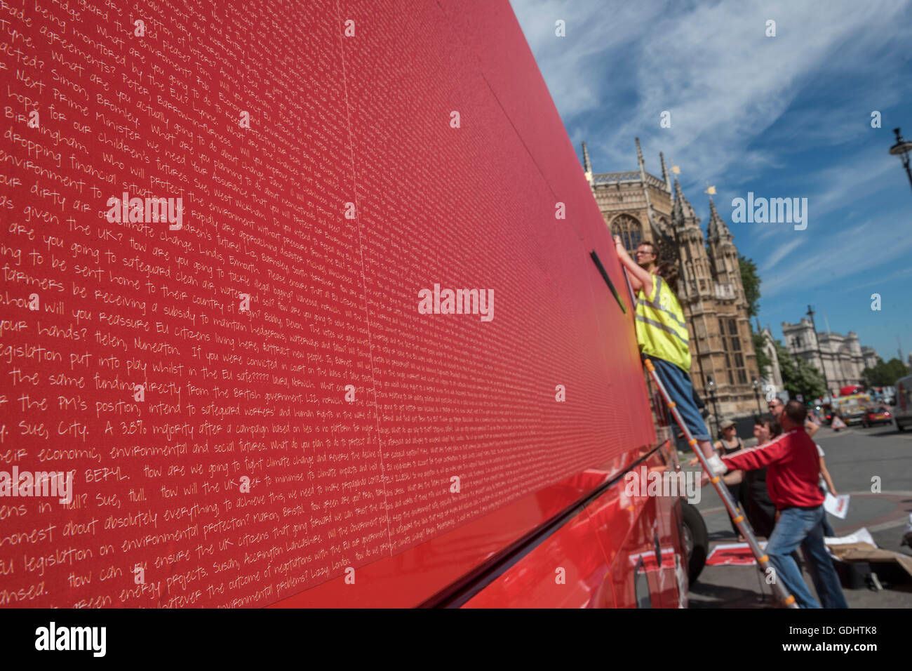 Brexit bus nhs hi-res stock photography and images - Alamy
