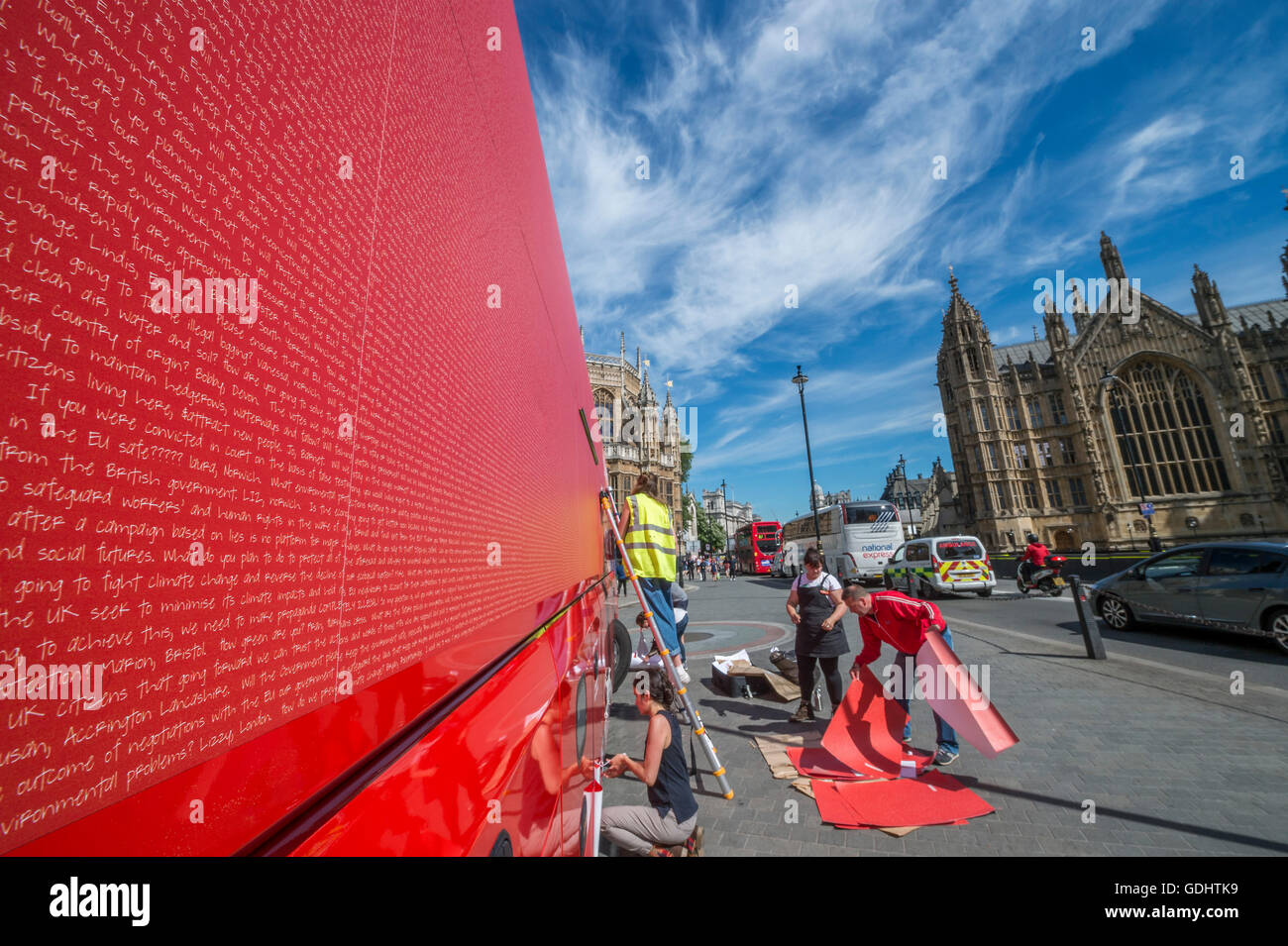 Brexit bus nhs hi-res stock photography and images - Alamy