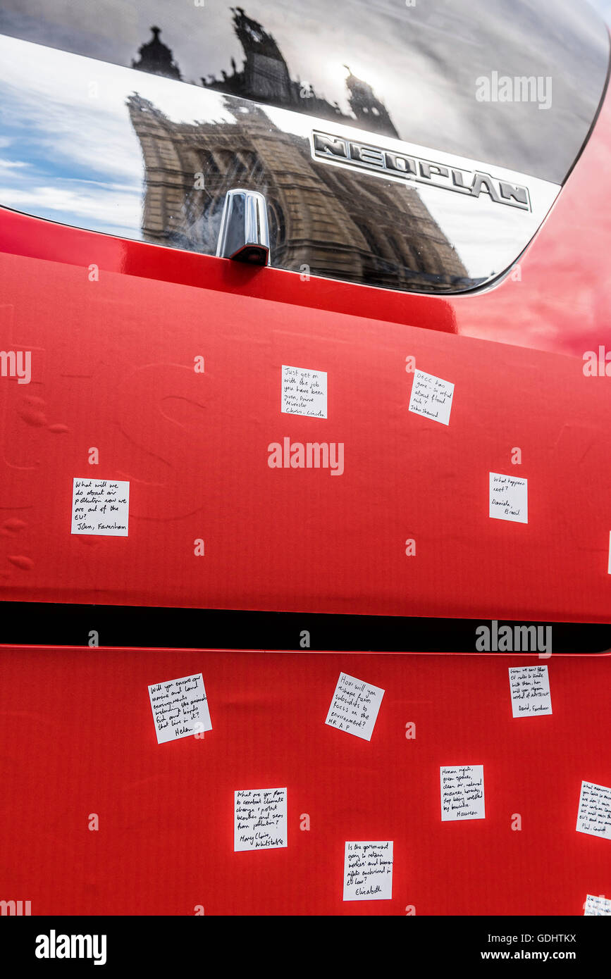 Brexit bus nhs hi-res stock photography and images - Alamy