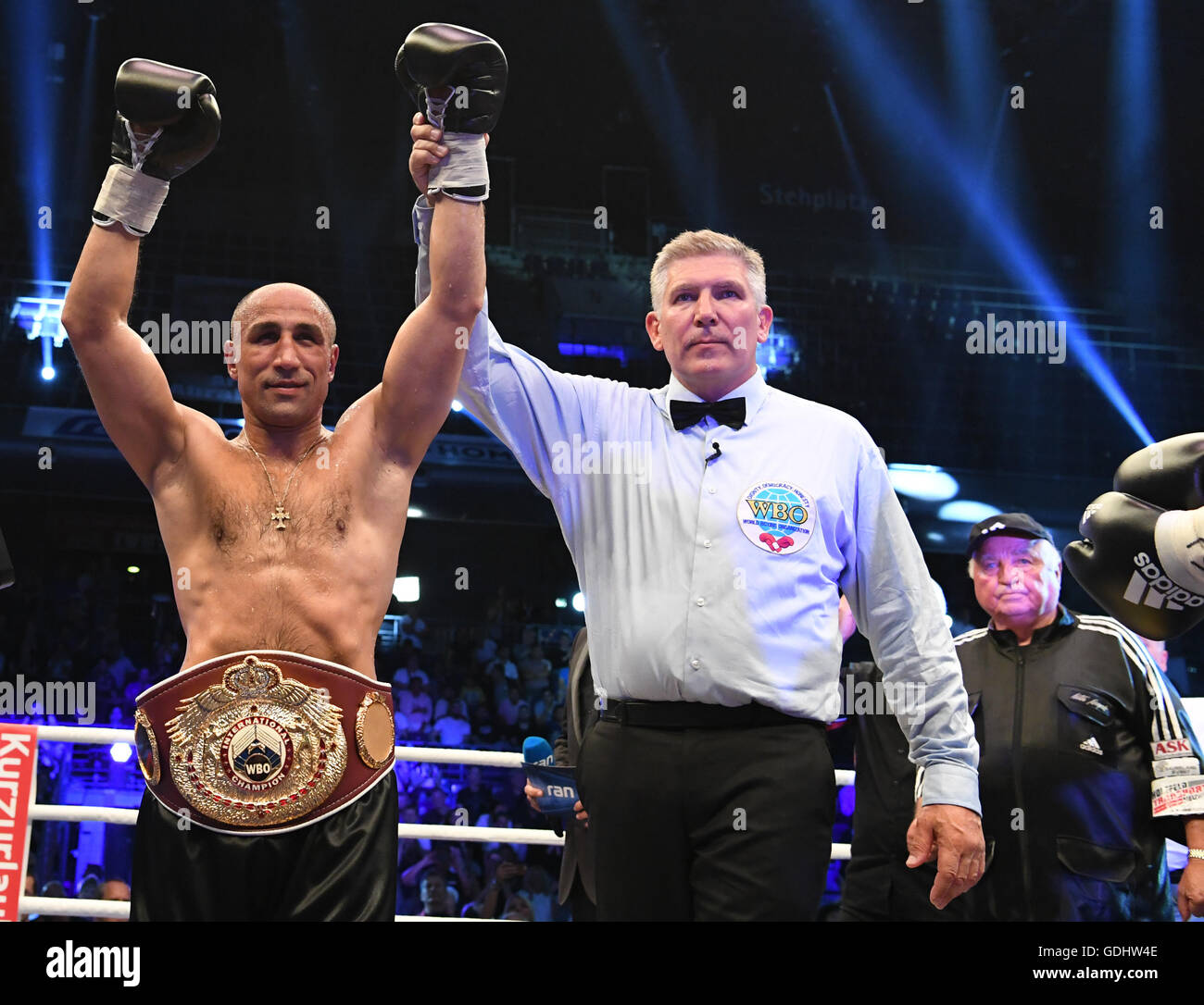 Tim robin hi-res stock photography and images - Alamy