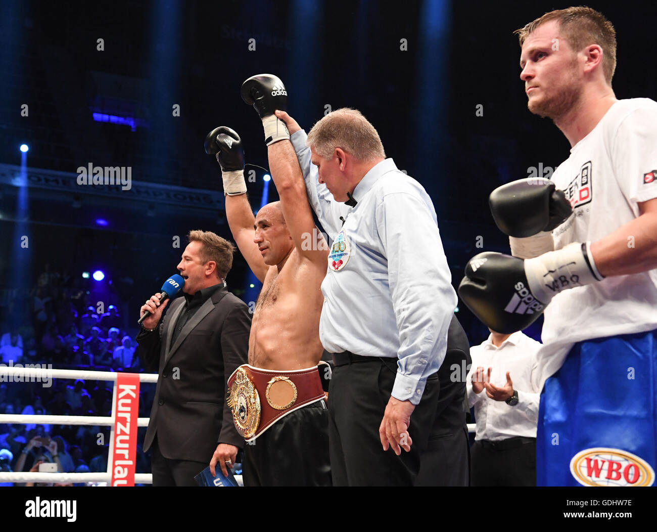 German boxer arthur abraham celebrates hi-res stock photography and ...