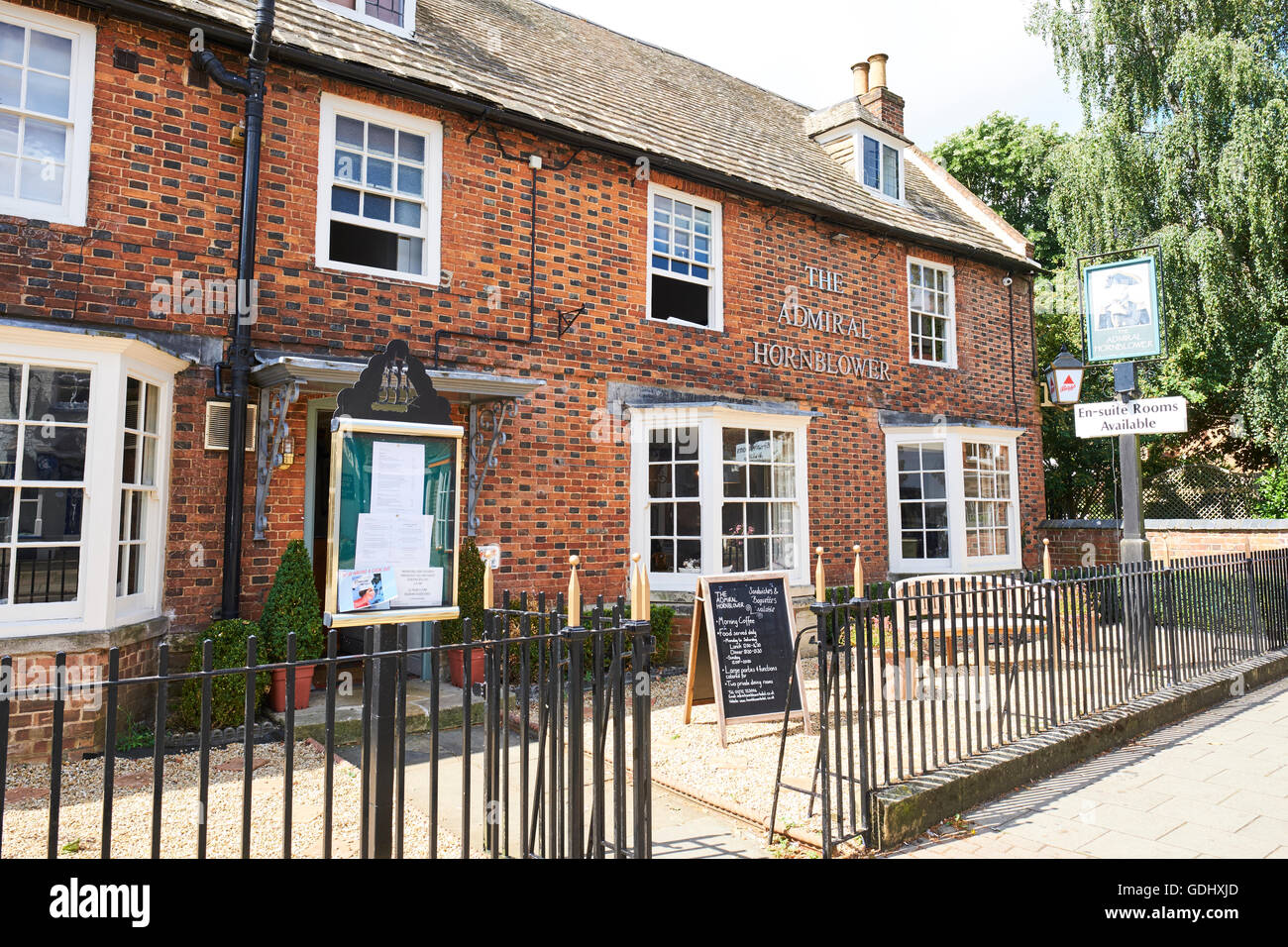 Oakham high street hi-res stock photography and images - Alamy