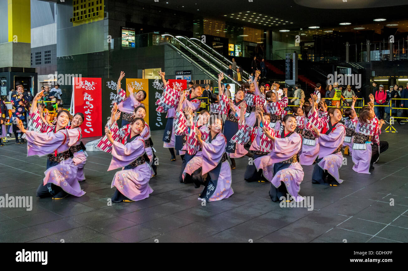 Kochi yosakoi dance festival hi-res stock photography and images - Alamy