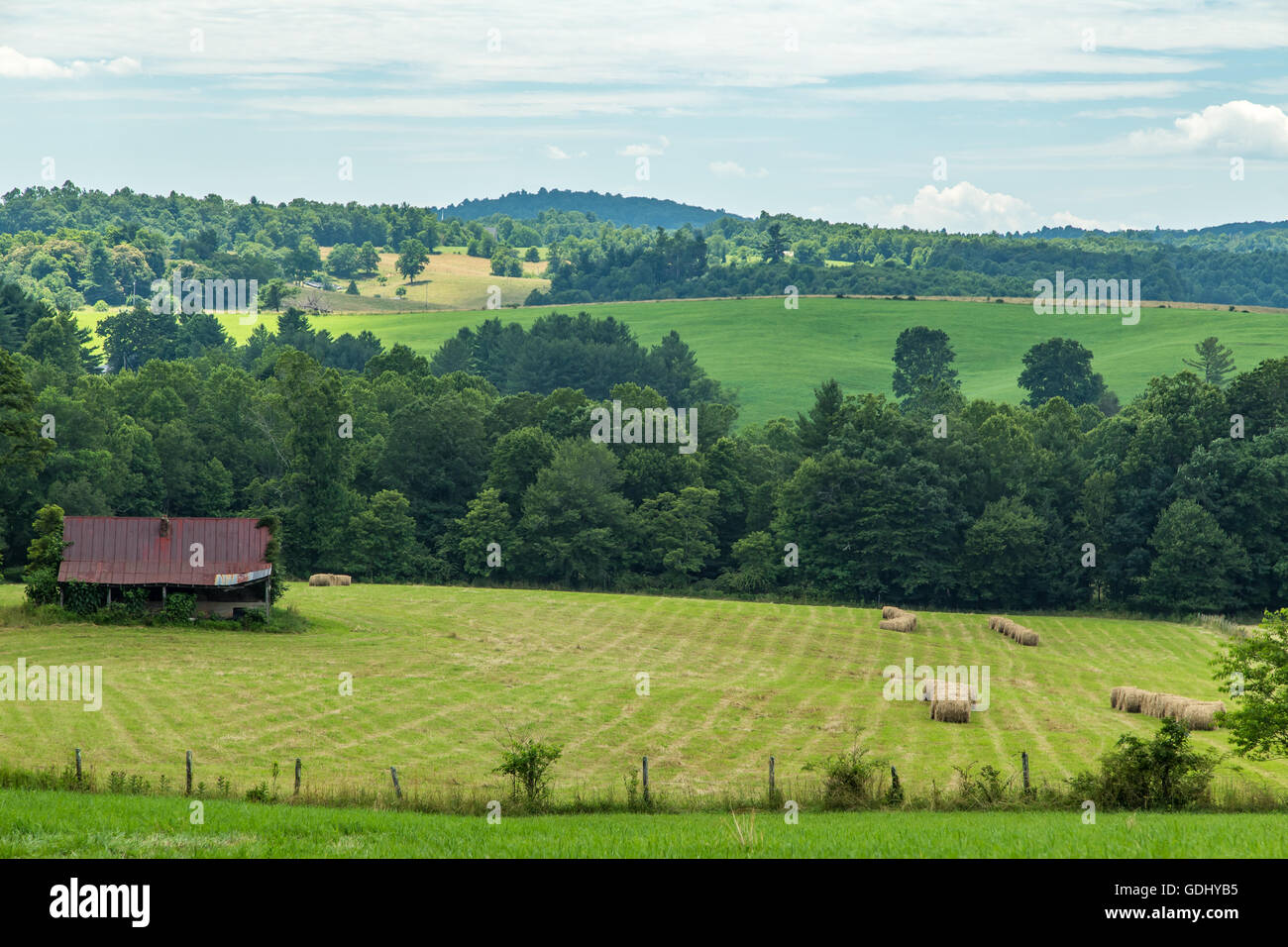 Foothills blue ridge mountains hi-res stock photography and images - Alamy