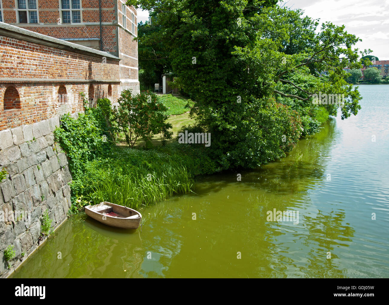 Fredensborg palace hi-res stock photography and images - Alamy