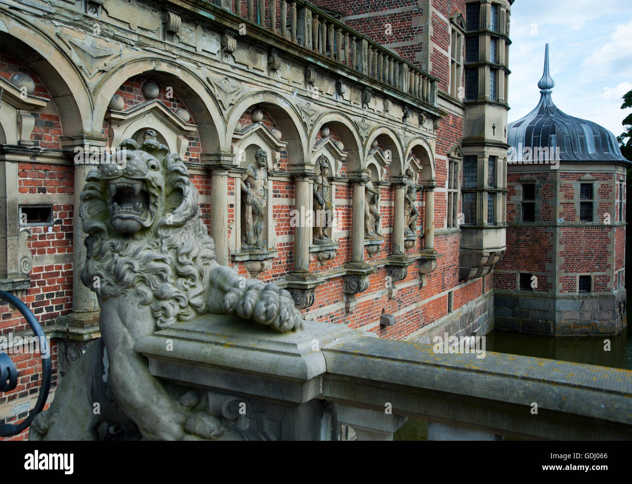 Fredensborg palace hi-res stock photography and images - Alamy