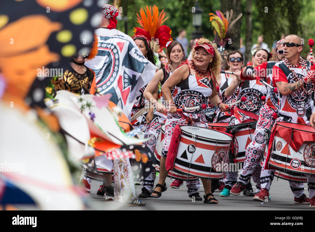 Bath Carnival 2016 Performers parade an assortment of outfits and ...