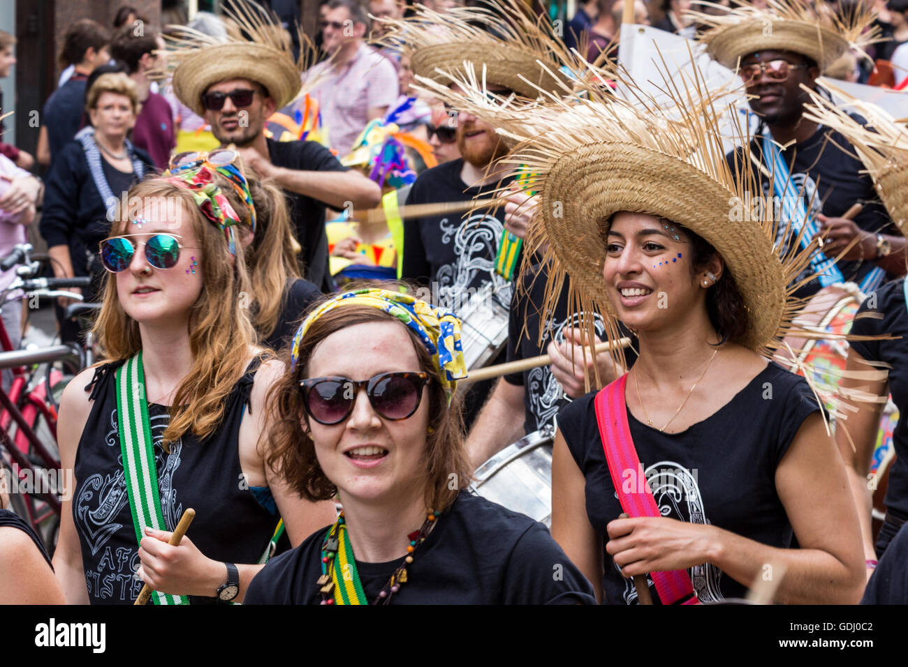 Bath Carnival 2016 Performers parade an assortment of outfits and ...