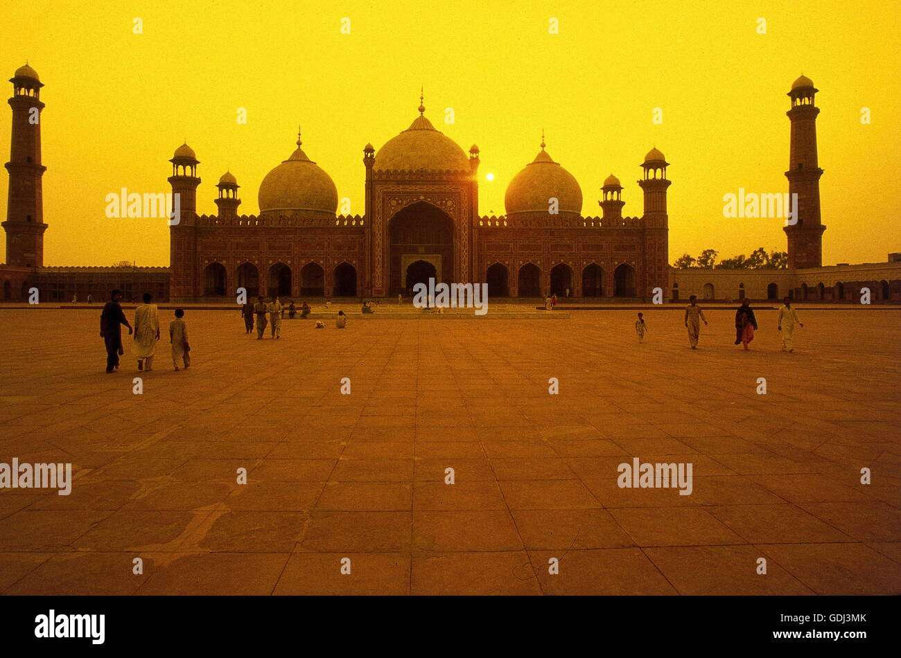 geography / travel, Pakistan, Lahore city, building, Badshahi mosque ...