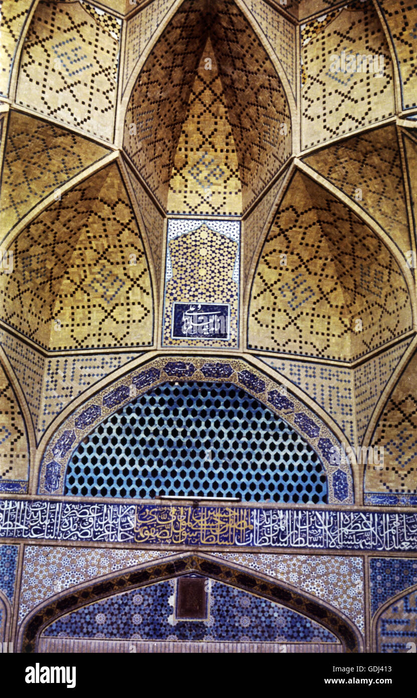 geography / travel, Iran, Isfahan, Tschehar Bagh, stalactite vault ...