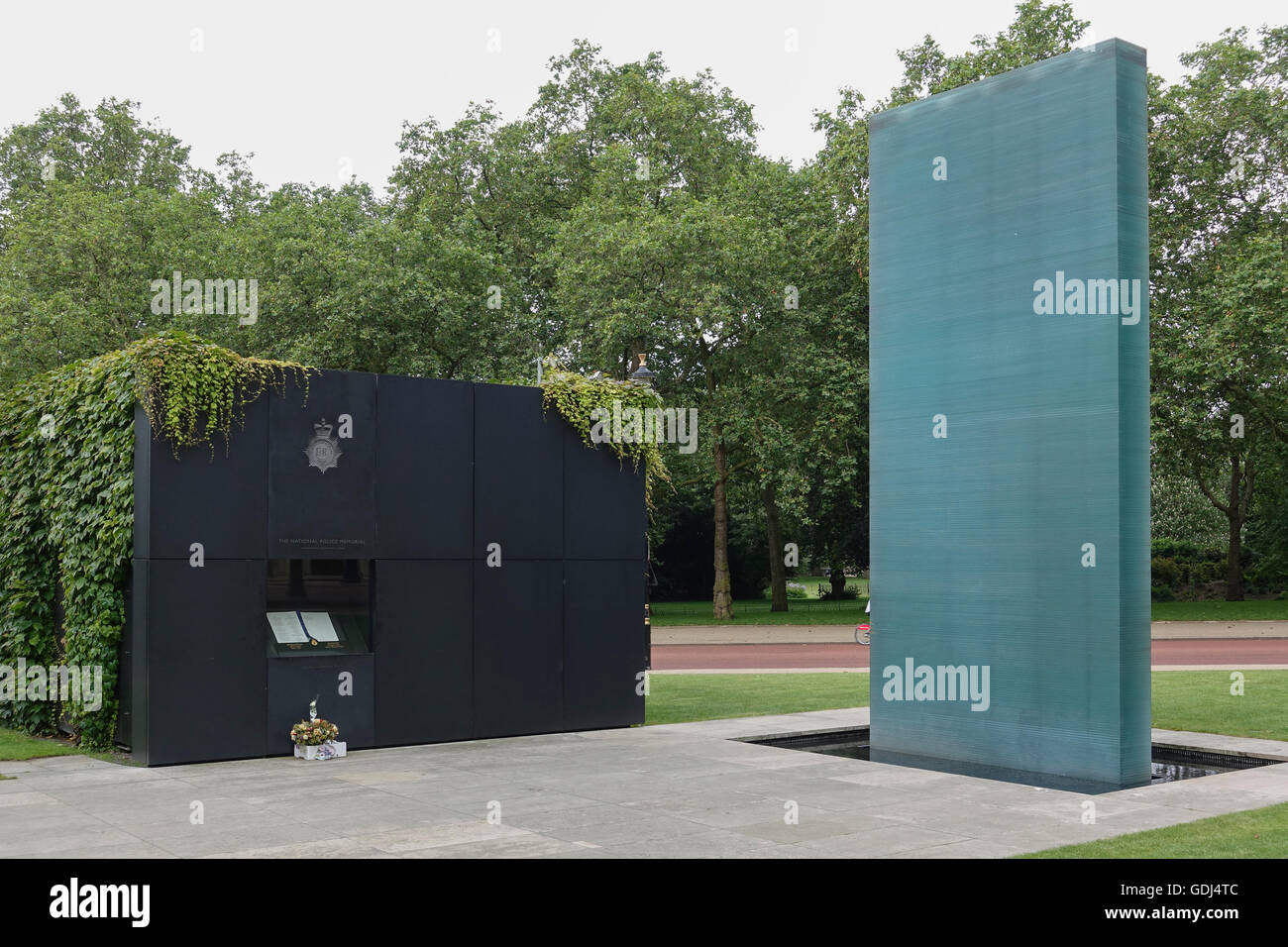 The National Police Memorial, The Mall, London -1 Stock Photo - Alamy