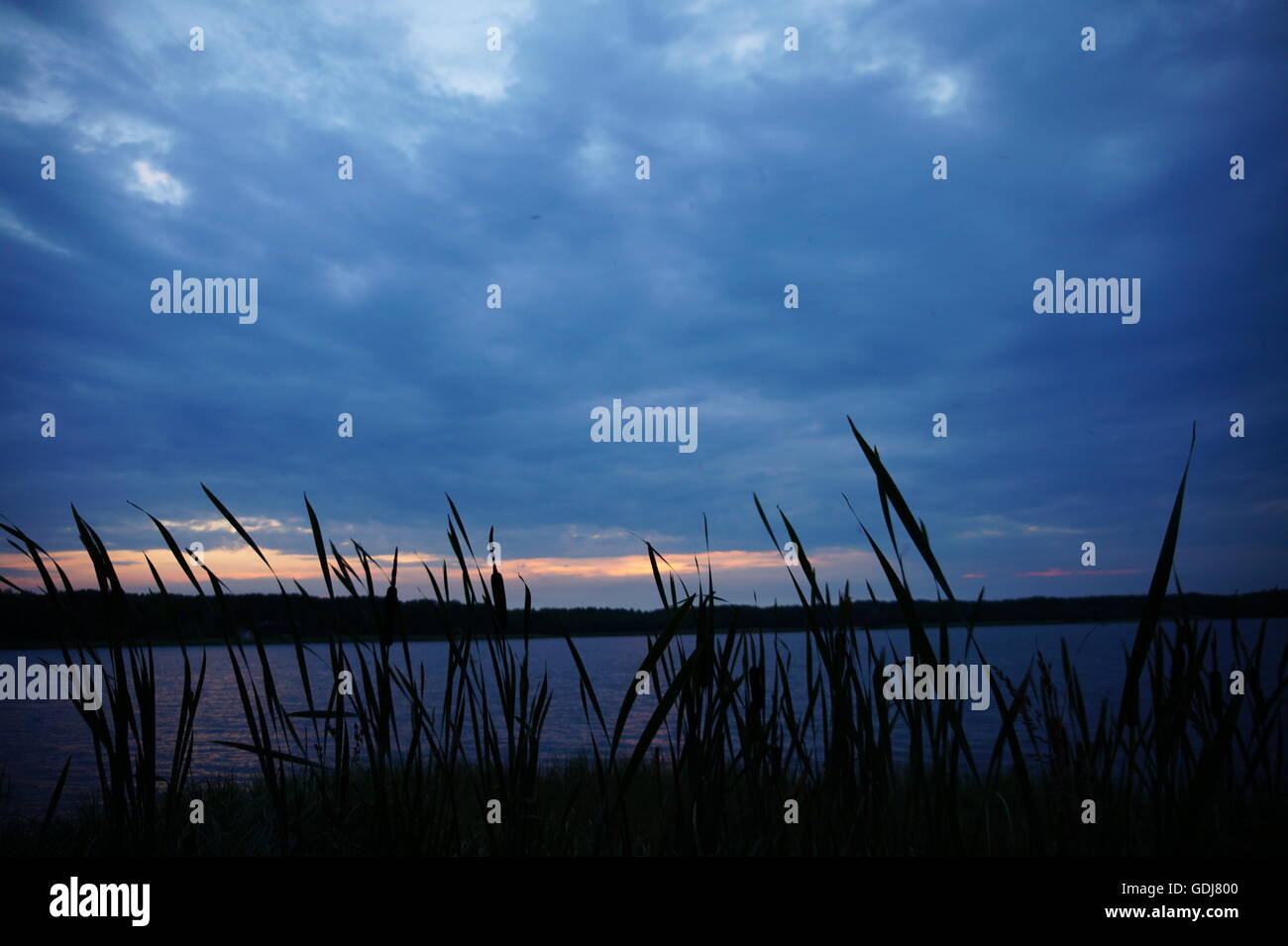 Time lapse sunset sun beams hi-res stock photography and images - Alamy