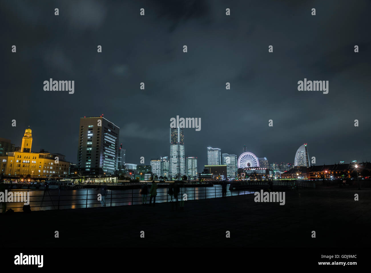 Minato Mirai 21 special light up TOWERS Milight, Yokohama City ...