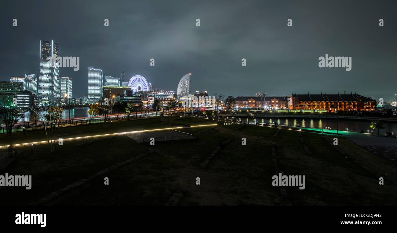 Minato Mirai 21 special light up TOWERS Milight, Yokohama City ...