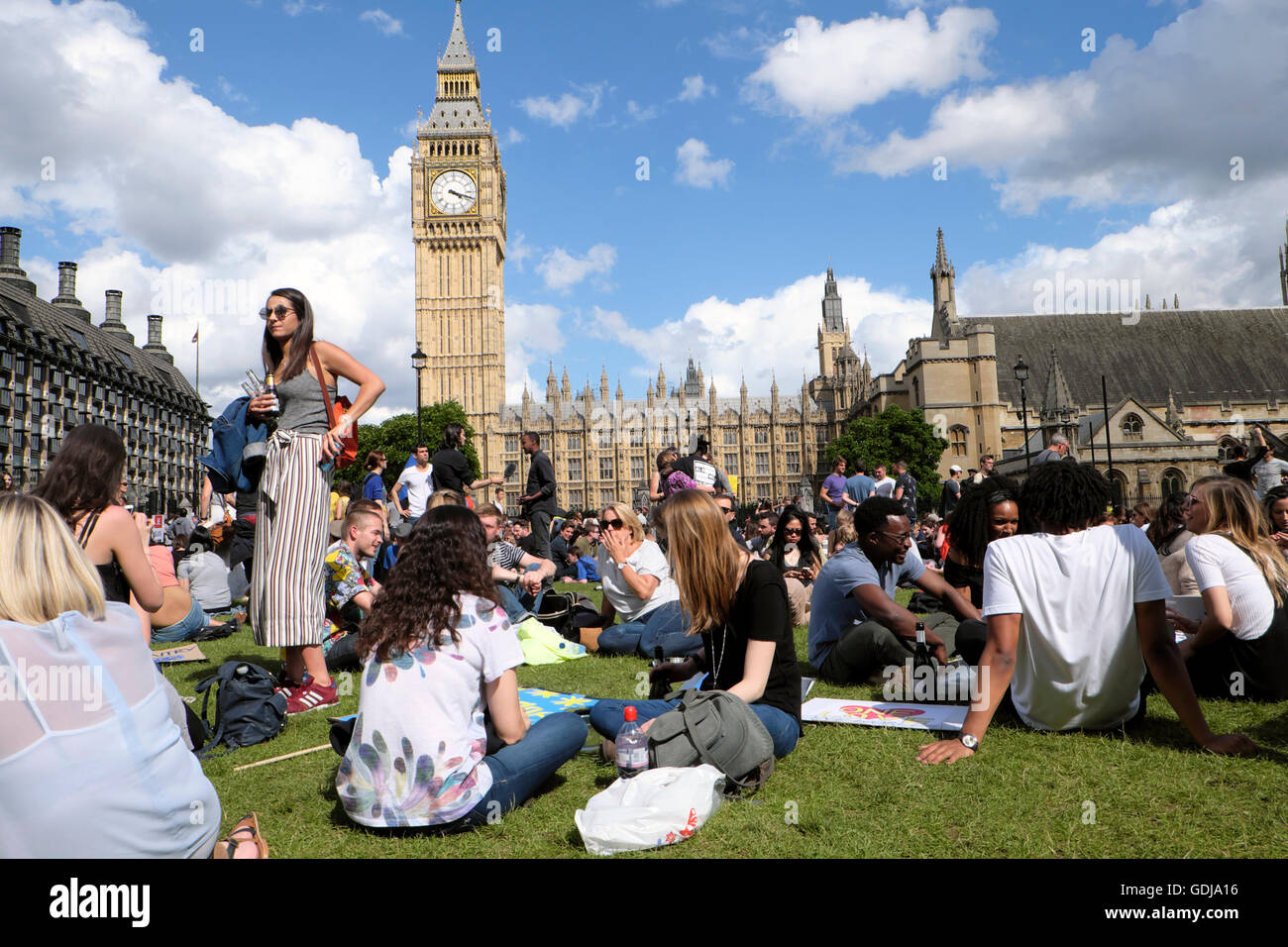 Big ben parliament square hi-res stock photography and images - Alamy