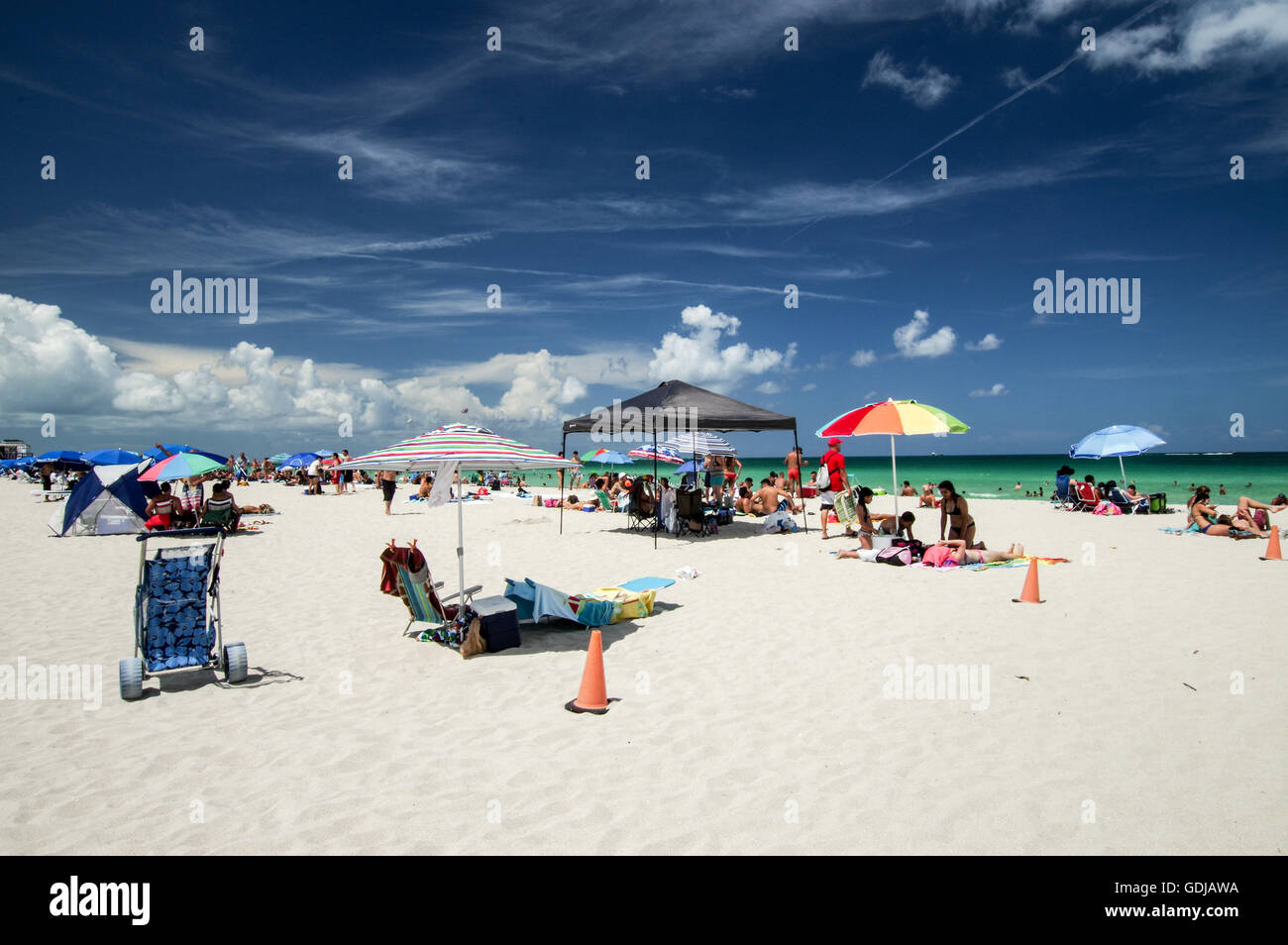 Sunny afternoon florida hi-res stock photography and images - Alamy