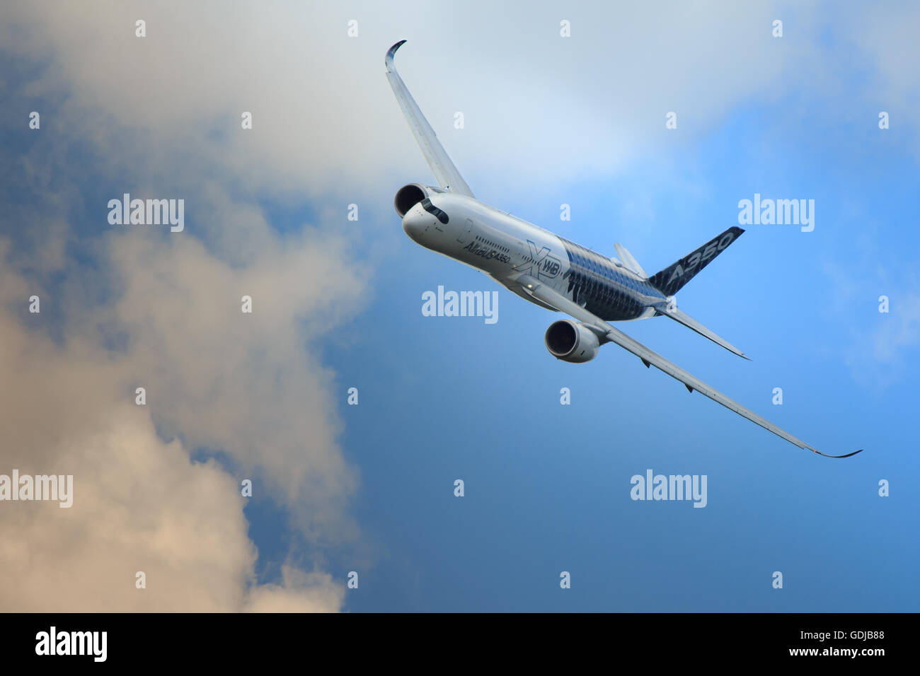 Airbus a350 hi-res stock photography and images - Alamy
