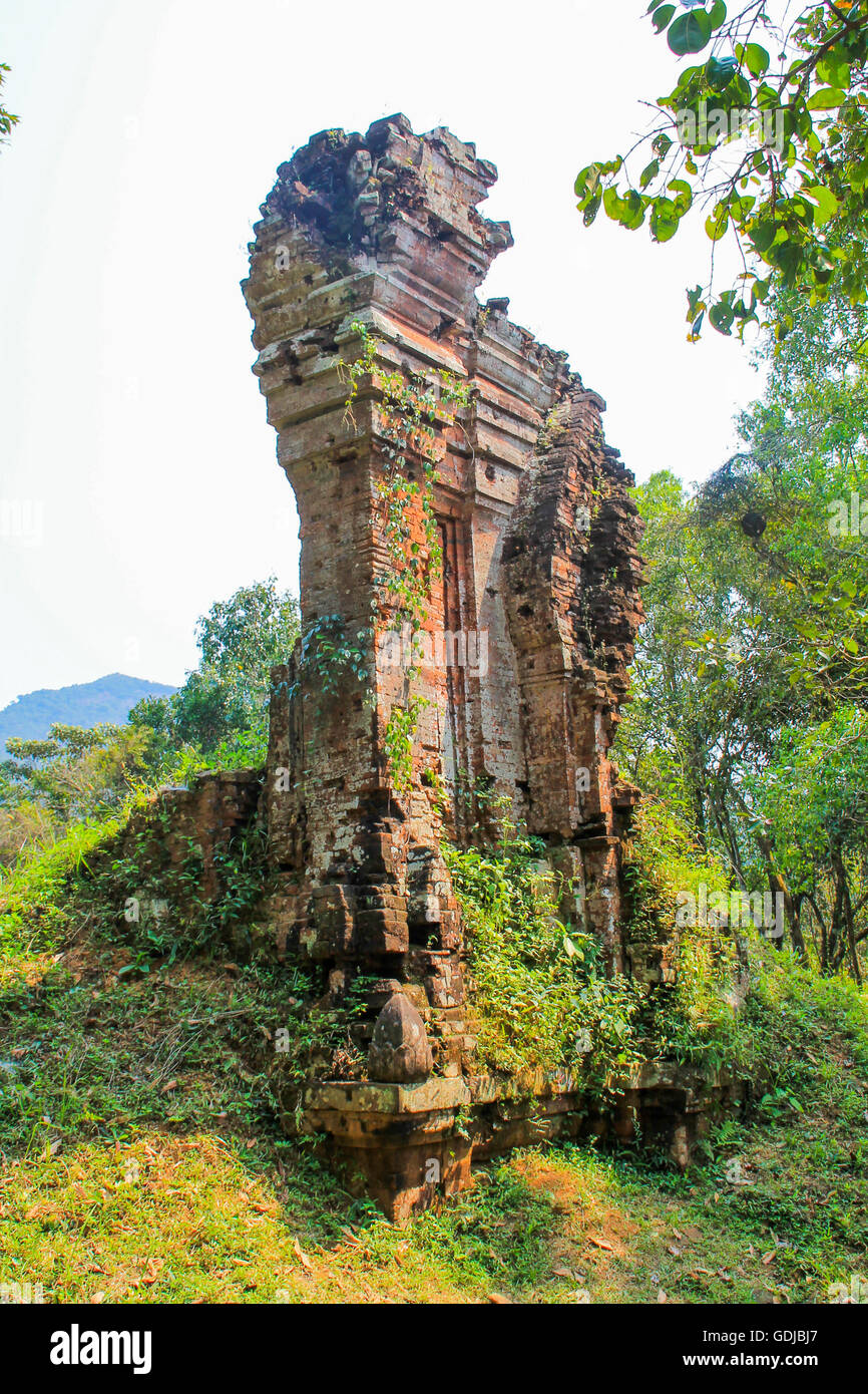 Old brick building ruins Stock Photo - Alamy