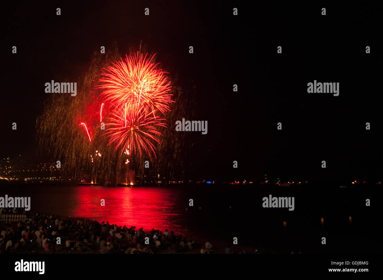 France 14 juillet fireworks hi-res stock photography and images - Alamy