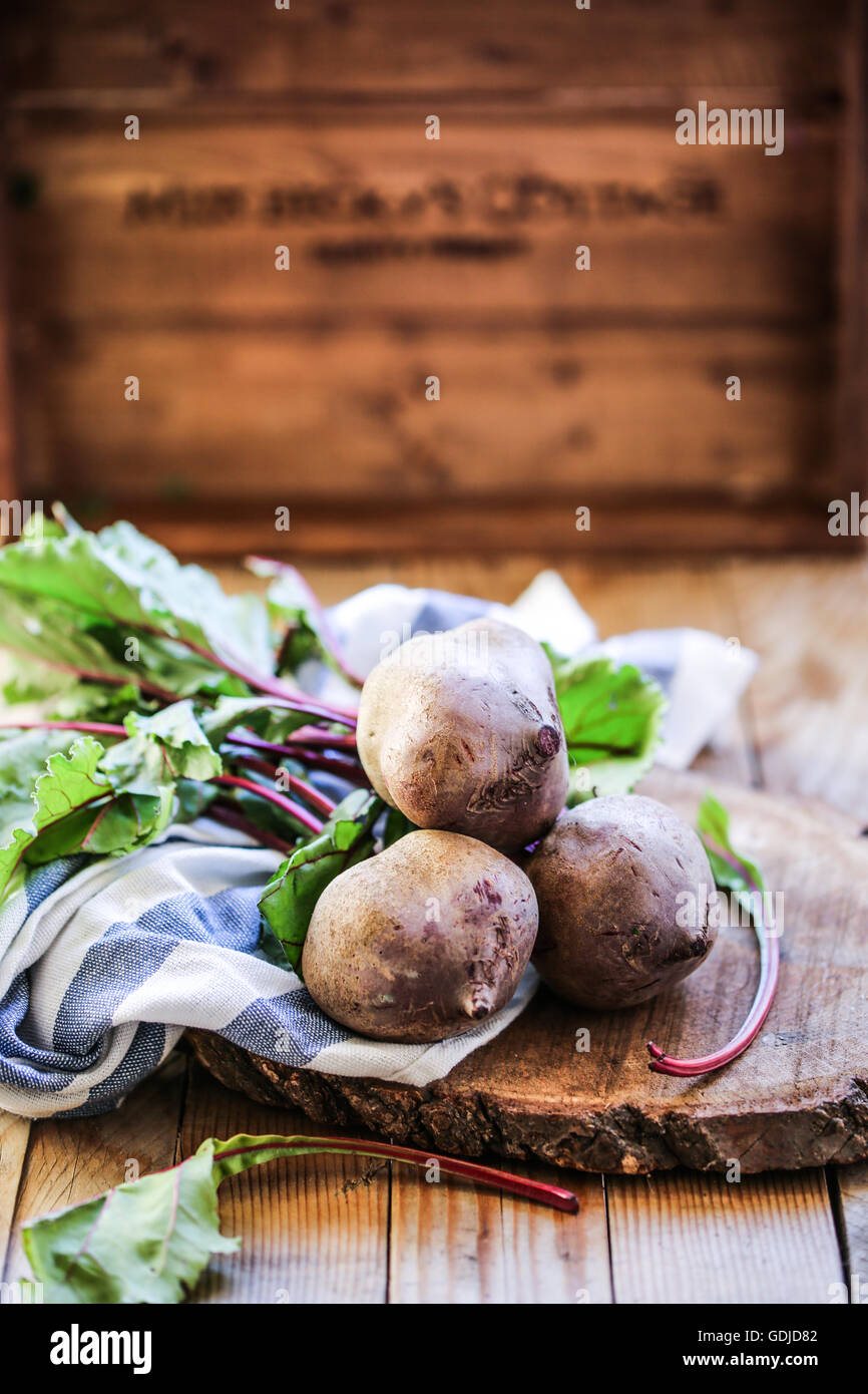 Beetroot on a wooden tray Stock Photo - Alamy