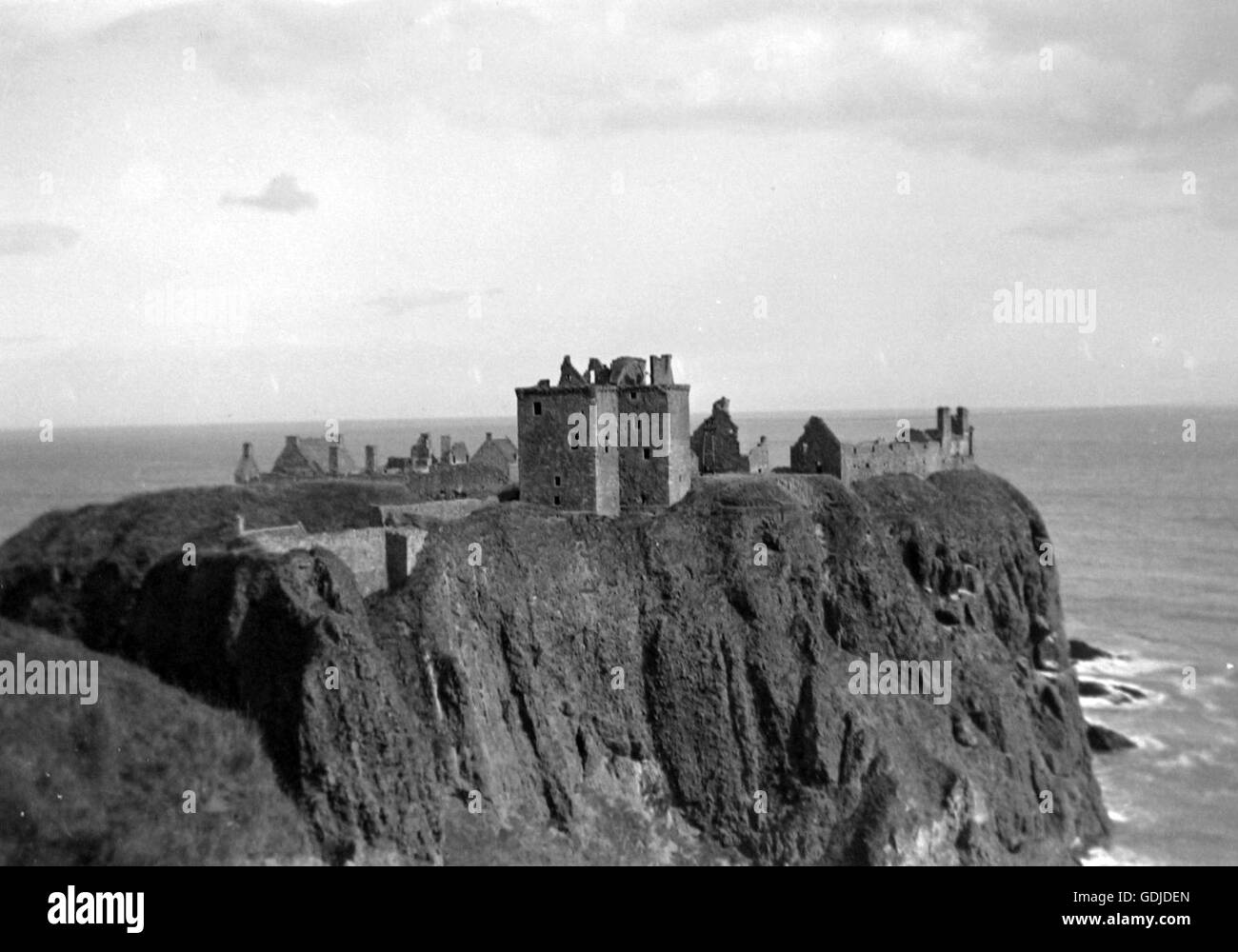 Scotland isle skye ruins Black and White Stock Photos & Images - Alamy