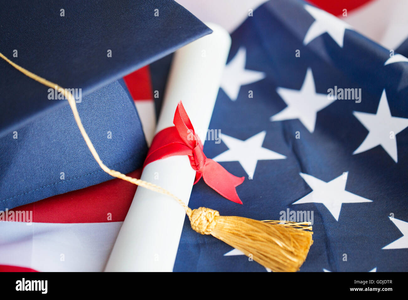 Oxford university graduate mortar hi-res stock photography and images ...