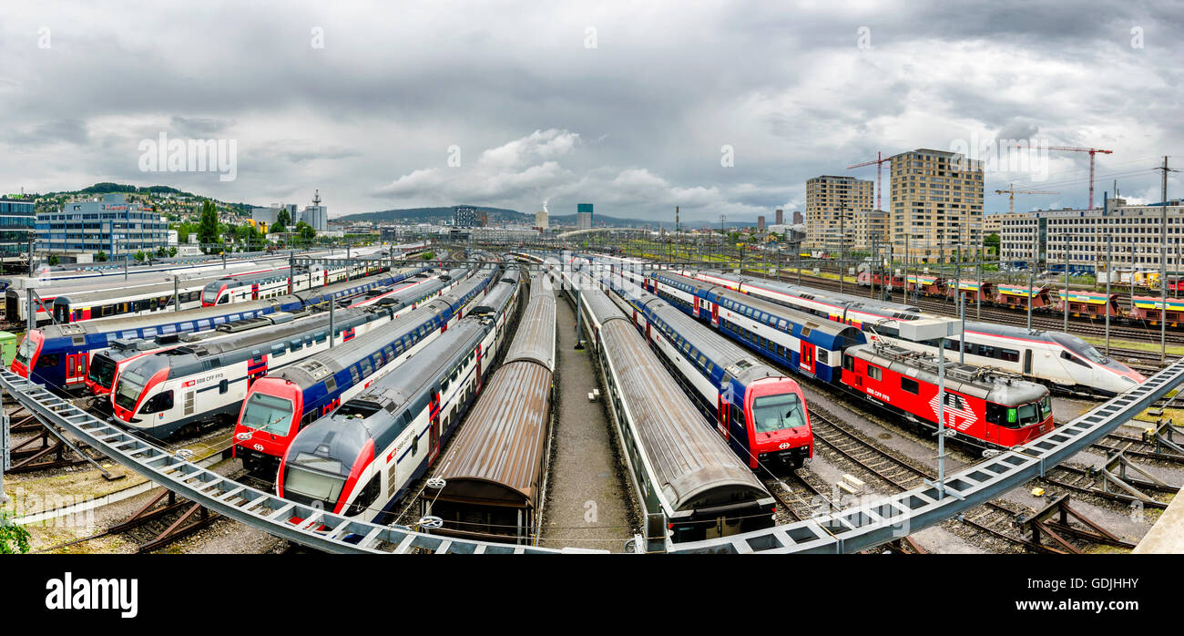 Train Storage Stock Photos & Train Storage Stock Images - Alamy