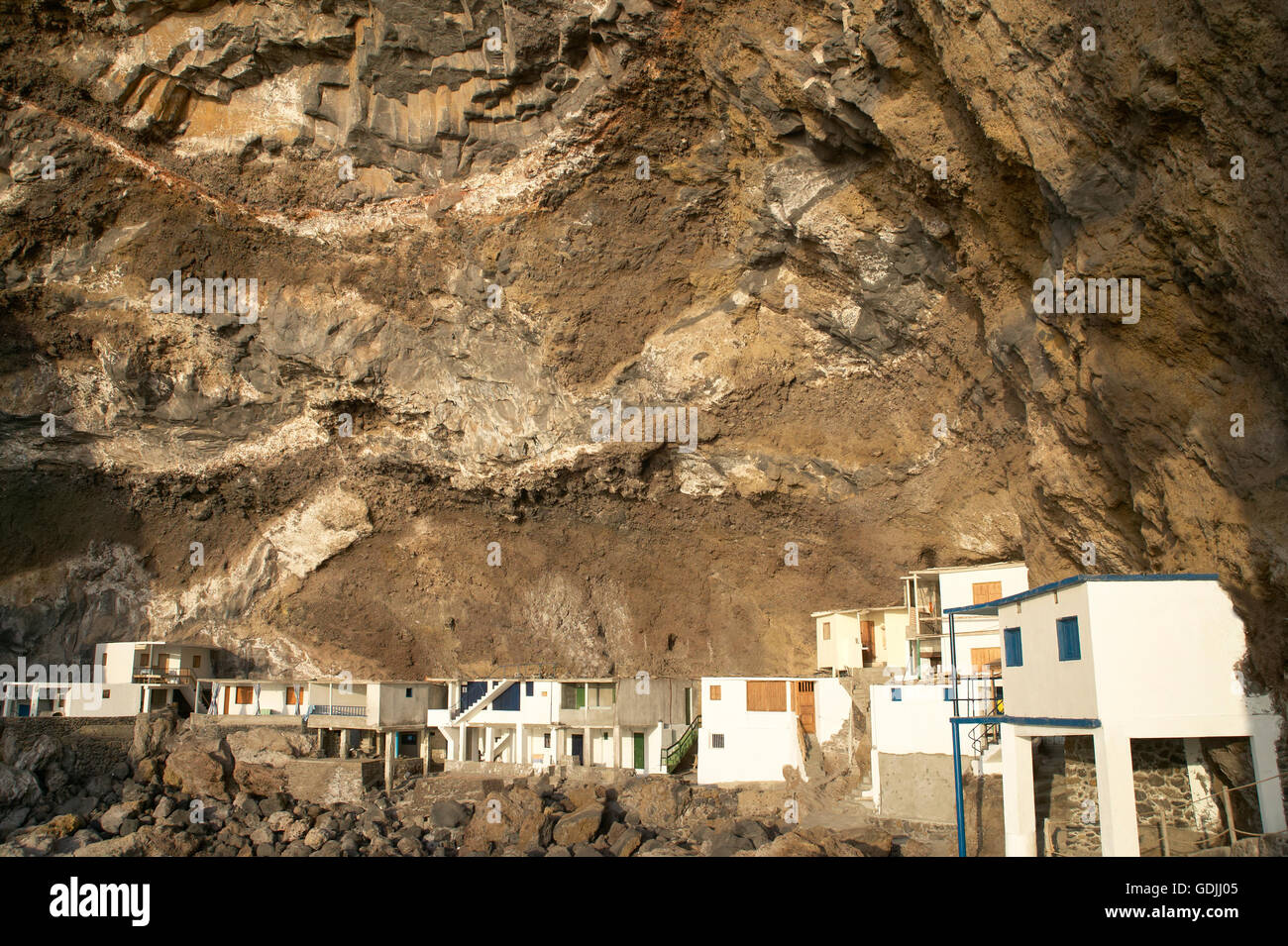 Cave houses in spain hi-res stock photography and images - Alamy