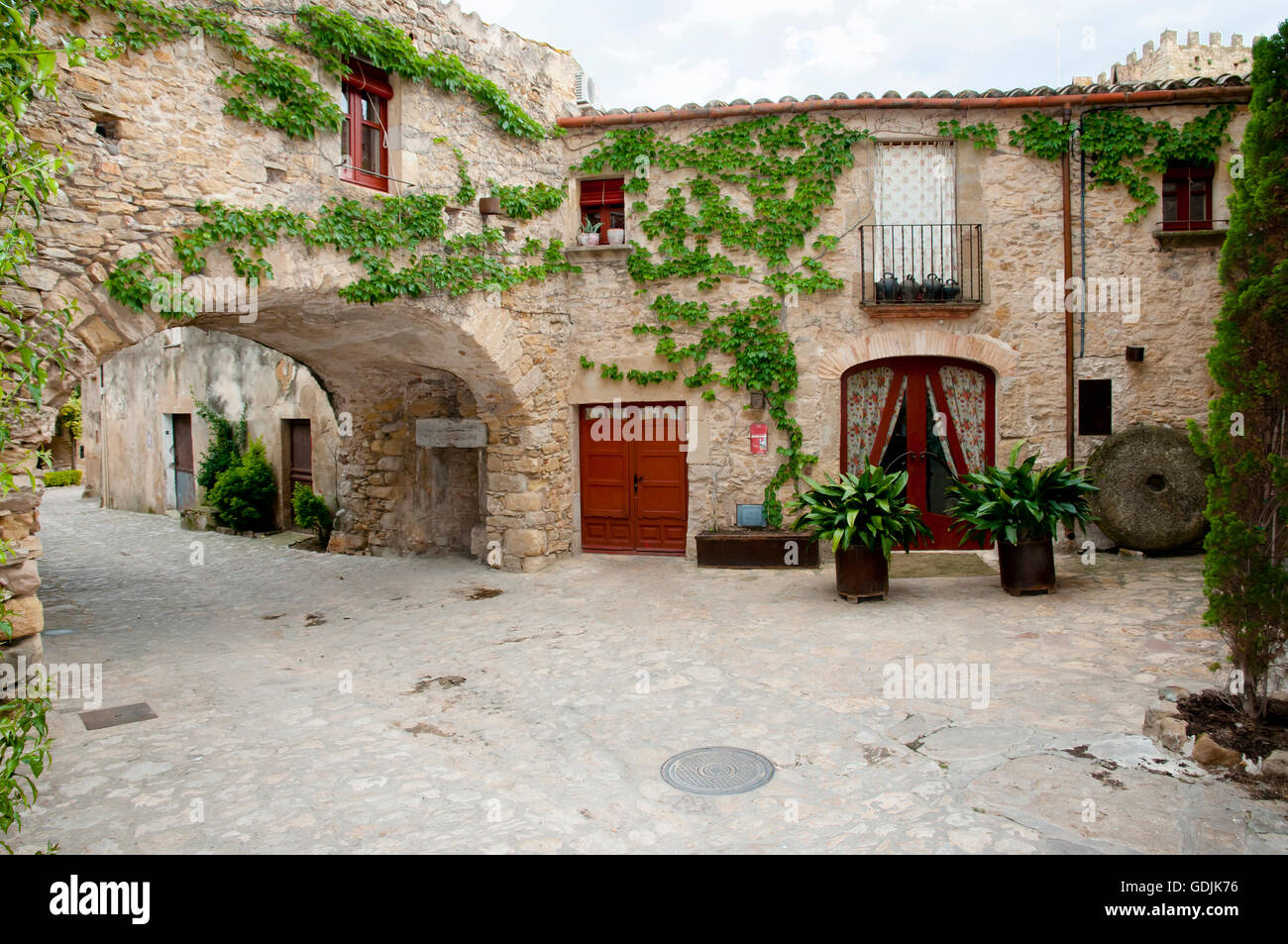 Peratallada - Spain Stock Photo - Alamy