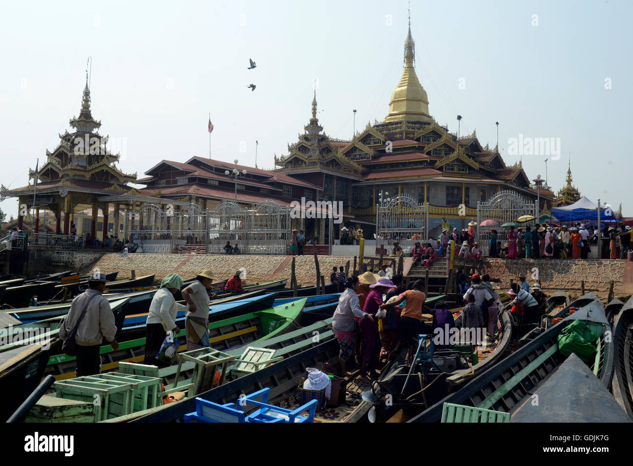 Alltag myanmar hi-res stock photography and images - Alamy