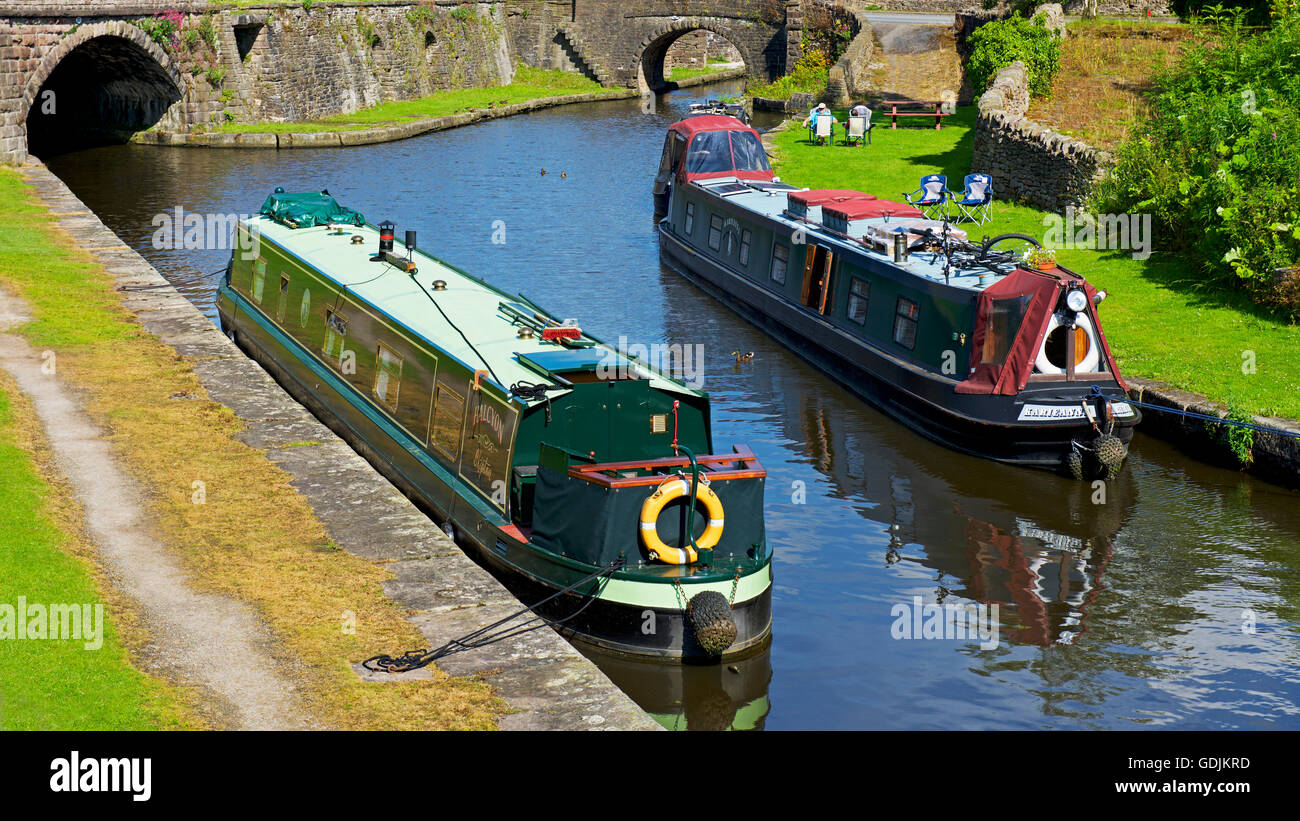 Bugsworth Canal Basin, on the Peak Forest Canak, Derbyshire, England UK ...