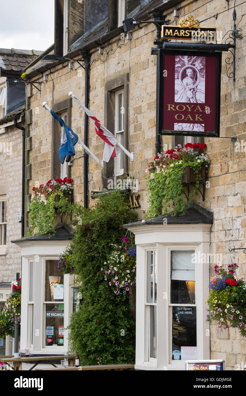 The Royal Oak Hotel, Helmsley, North Yorkshire - quaint, historic pub ...