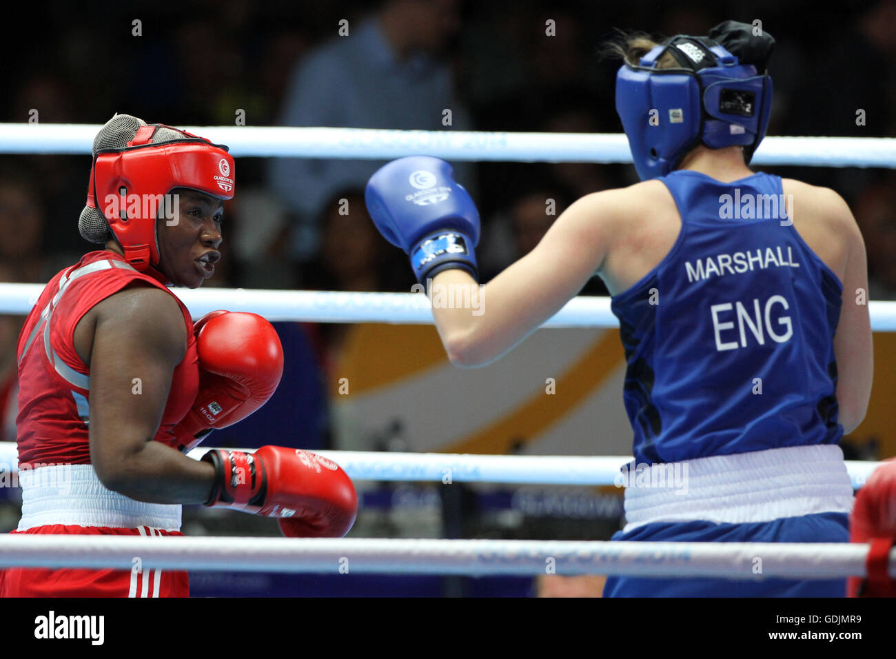 Edith Ogoke (red) of Nigeria v Savannah Marshall of England (blue ...