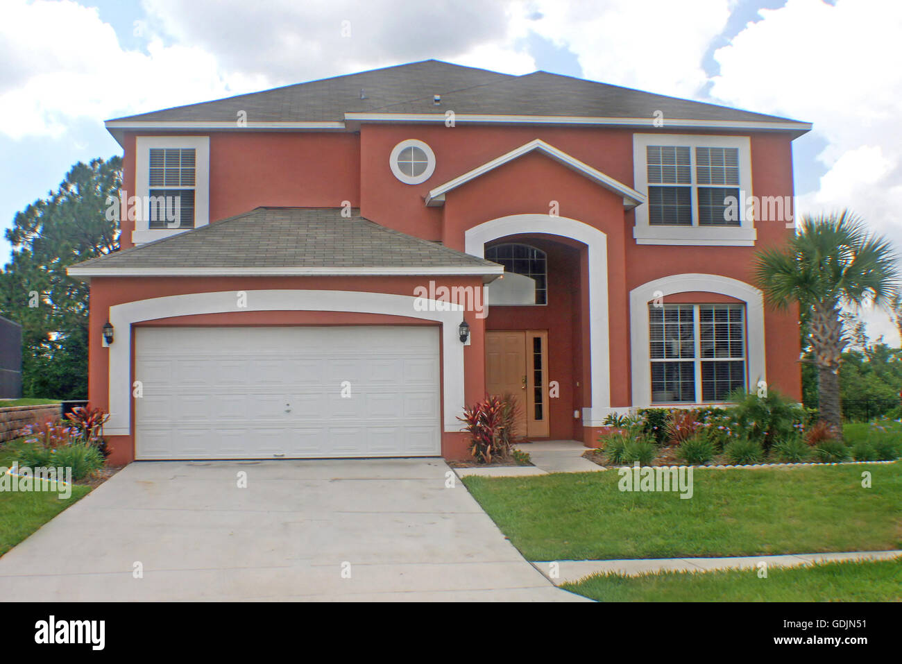 A front exterior of a large Florida home Stock Photo - Alamy