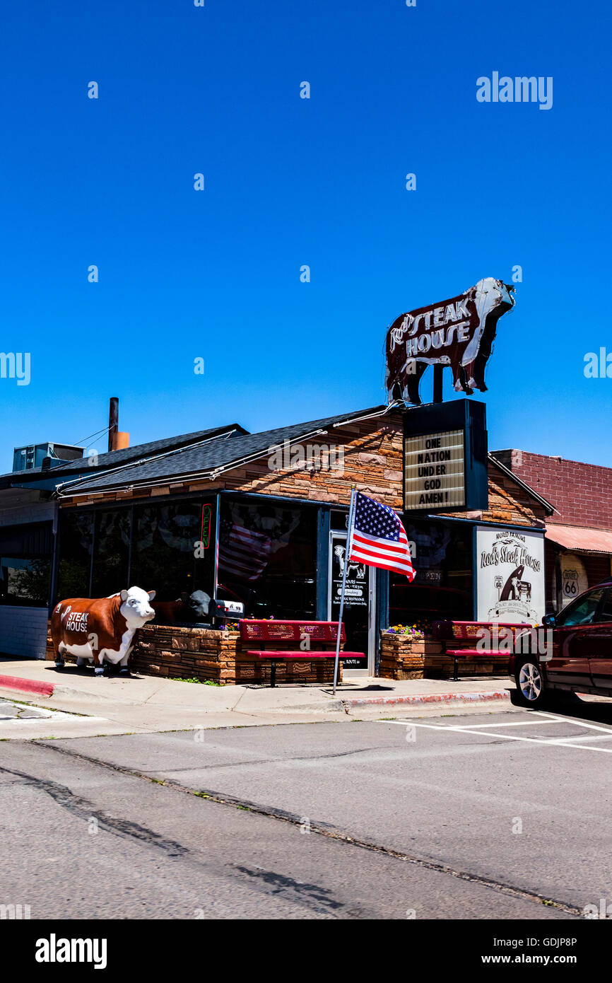 Street Scenes from Williams Arizona's historic Route 66 downtown Stock ...