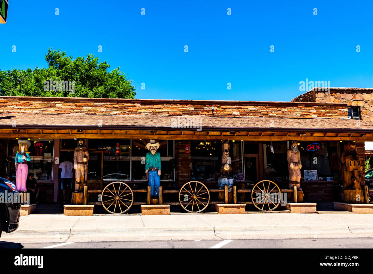 Street Scenes from Williams Arizona's historic Route 66 downtown Stock ...