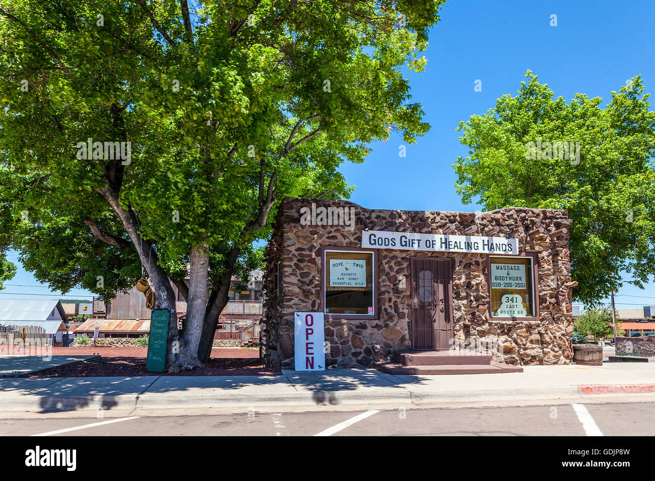 Street Scenes from Williams Arizona's historic Route 66 downtown Stock ...