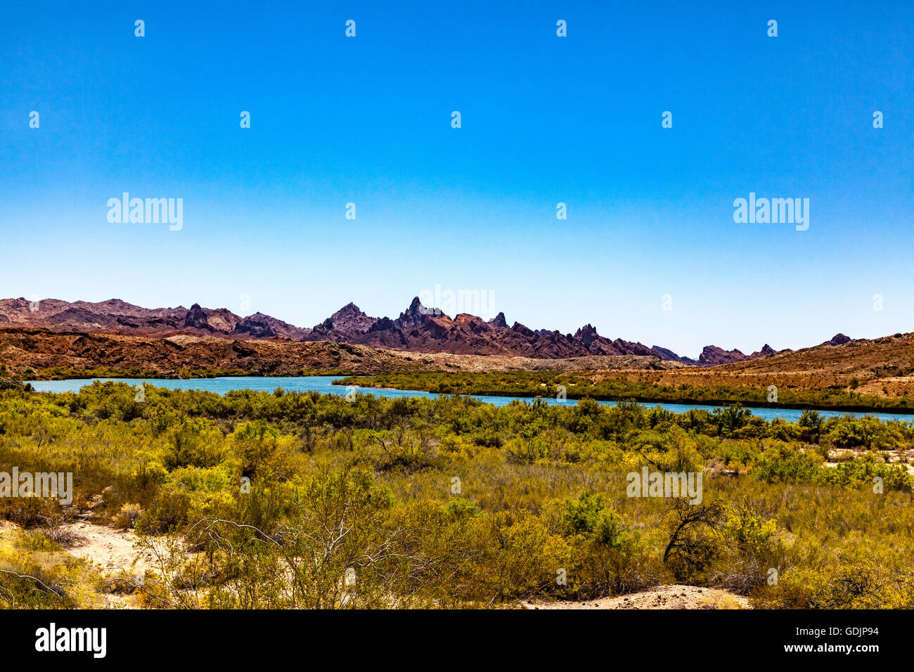 California arizona border hi-res stock photography and images - Alamy