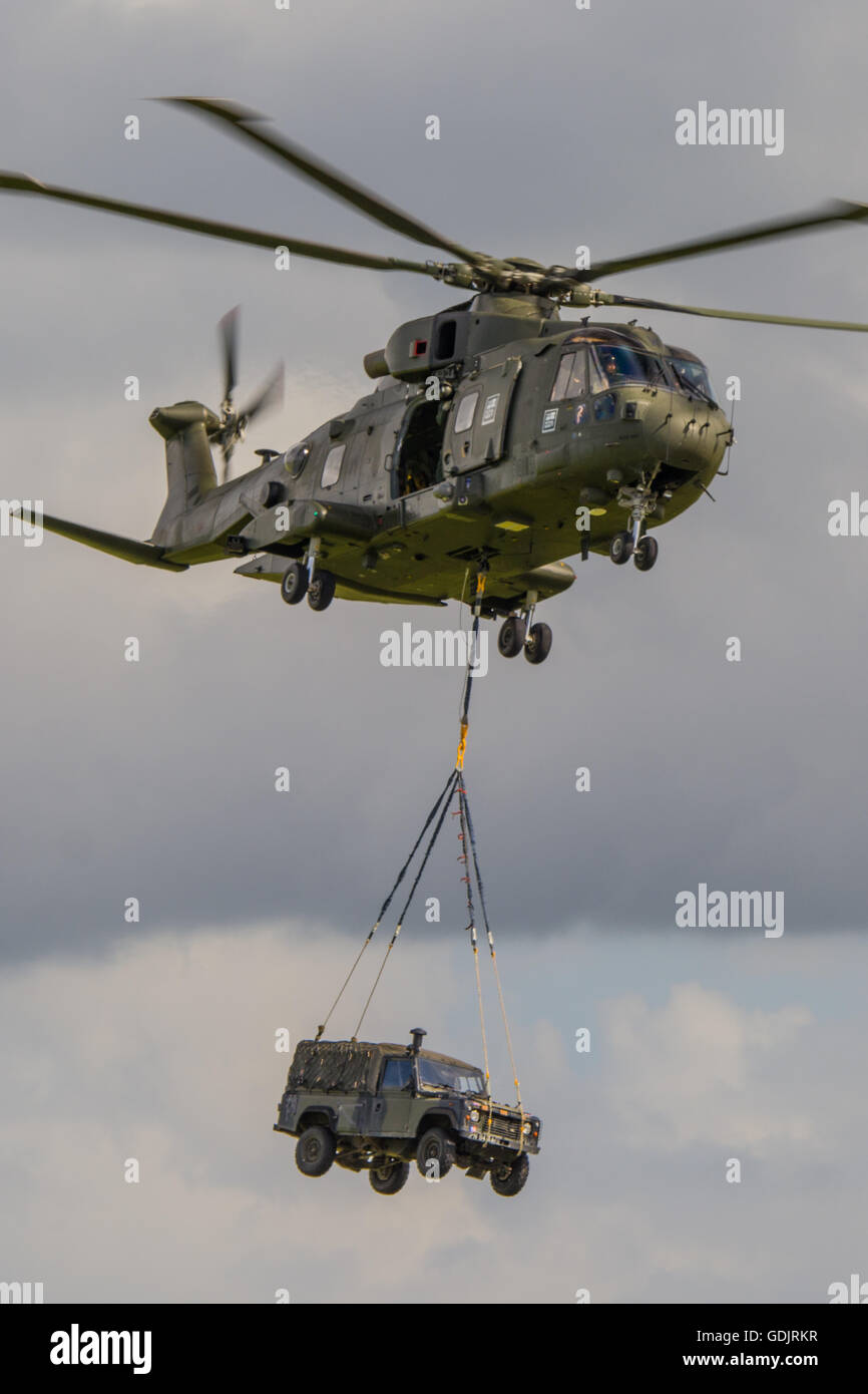 Agusta Westland Merlin HC3 with underslung load Stock Photo - Alamy