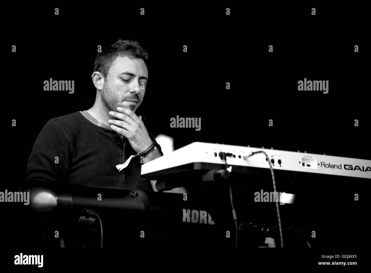 Keyboard music hi-res stock photography and images - Alamy