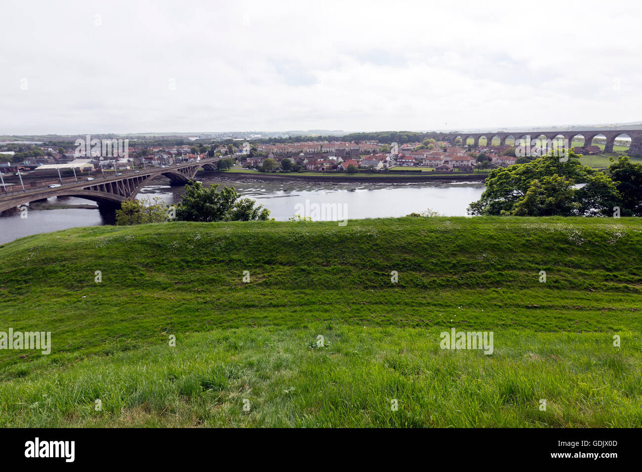 Town walls with Tweed river, Royal Border Bridge and Royal Tweed Bridge ...